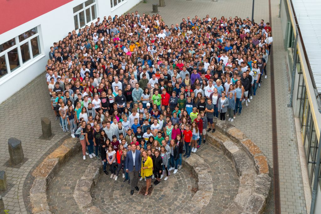 Die Schulgemeinschaft erneut im Herz! - IGS An den Rheinauen